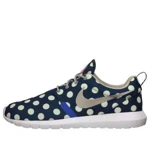 Nike Rosherun Nm City Qs "nyc" Sneakers - Blue