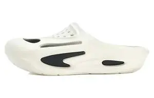 FILA FUSION Lifestyle Sport Shoes - White/black