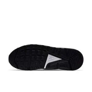 Nike Max Ivo Sneakers