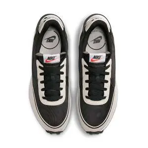 Nike Waffle Debut Se "black White" Athletic Sneakers - Black/white