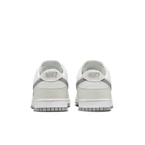 Nike Dunk Low Retro Sneakers - White/grey