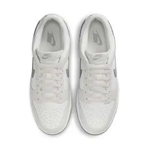 Nike Dunk Low Retro Sneakers - White/grey
