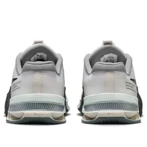 Nike Metcon Athletic Lace-up Sneakers - Grey
