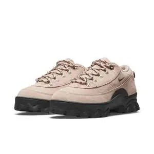 Nike Lahar Low Sneakers