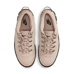 Nike Lahar Low Sneakers