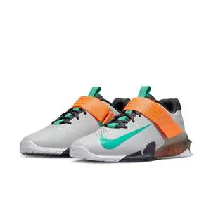 Nike Savaleos Low Top Sneakers - Gray/orange