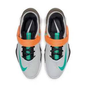 Nike Savaleos Low Top Sneakers - Gray/orange