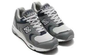 NEW BALANCE 1700 Made In Usa Sneakers - Gray/white