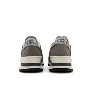 NEW BALANCE 990v1 Made In Usa Athletic Sneakers - Grey