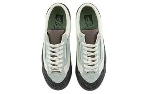 VANS Old Skool Reissue 136 Sneakers