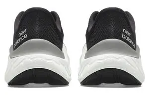NEW BALANCE Fresh Foam Kaiha V1 Low Top Sneaker - Black