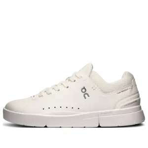 On The Roger Advantage Sneakers - White