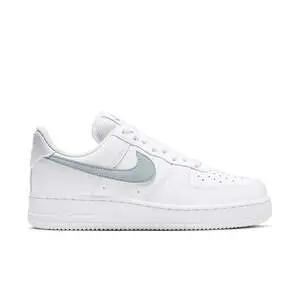 Nike Force 1 '07 Low Top Sneakers