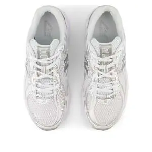 NEW BALANCE 740 Athletic Sneakers - White/silver Metallic/reflection