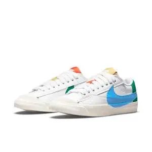 Nike Blazer Low '77 Jumbo "mismatch" Sneakers - White/blue