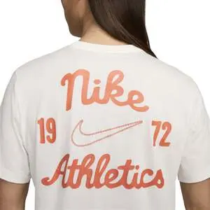 Nike Graphic T-shirt Asia Sizing - Sail