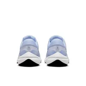 Nike Zoom Vomero 16 Athletic Sneakers - Light Blue