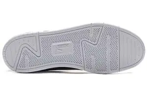 PUMA Caracal Sneakers - White/black