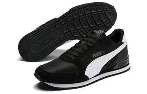 PUMA St Runner V2 Low Top Sneakers - Black/white