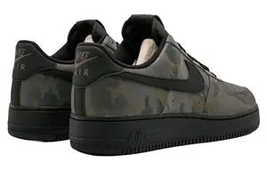 Nike Force 1 Low '07 Lv8 Reflective Camo Sneakers - Green