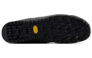 NEW BALANCE Rainier Low Shoes - Magnet/black/phantom