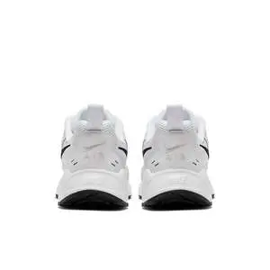 Nike Heights Sneakers - White