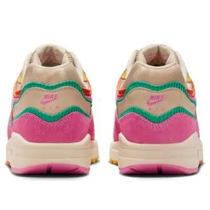 Nike Max 1 "familia" Sneakers