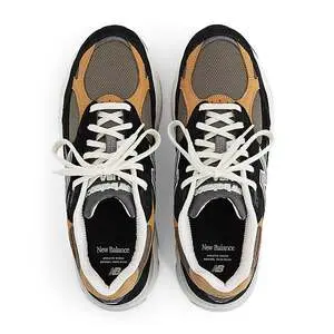 NEW BALANCE 990v3 Made In Usa Sneakers - Black/tam