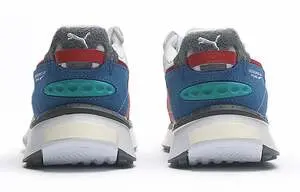PUMA Wild Rider Layers Sneakers - Red/blue