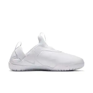 Nike Zoom Pulse Athletic Sneakers - White