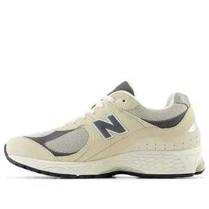 NEW BALANCE New Balance 2002R "Sandstone" Sneakers Tan