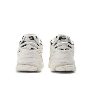 NEW BALANCE 1906r Sneakers - White/black