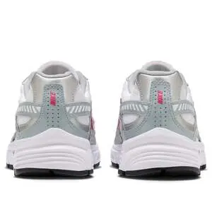 Nike Initiator Low Top Sneakers - Silver/pink
