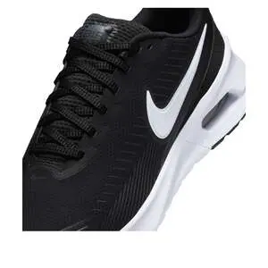 Nike Max Nuaxis Sneakers - Black/black/white