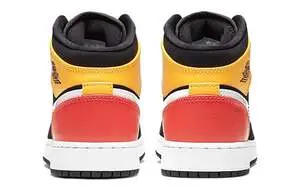 JORDAN 1 Mid Se Sneakers - Black