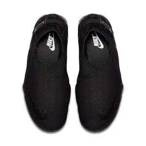 Nike Rift Wrap Sneaker