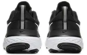 Nike React Miler Sneakers - Black/white