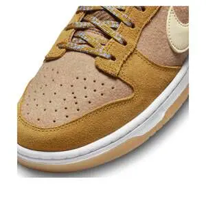 Nike Dunk Low Sneakers - Brown