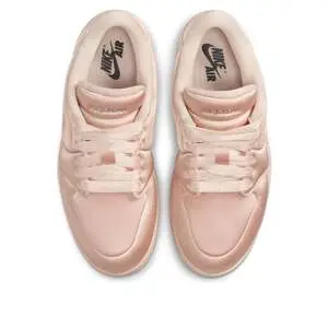 JORDAN 1 Low "method Of Make Satin