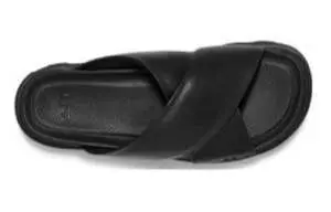 UGG Capitelle Crossband Sandal - Black