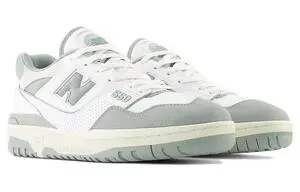 NEW BALANCE 550 Sneakers - White/juniper