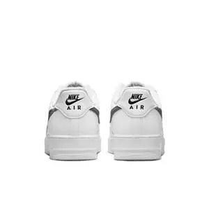 Nike Force 1 '07 Low Top Sneakers