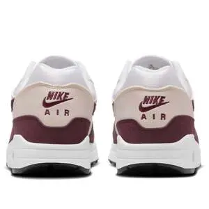 Nike Max 1 Sneakers
