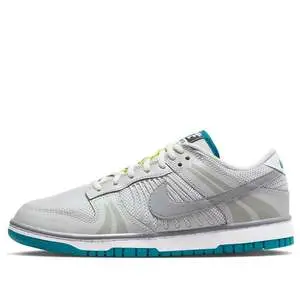 Nike Dunk Low Timeless Sneakers