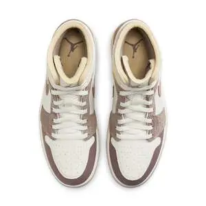 JORDAN 1 Mid Se Craft "inside Out Taupe Haze" Sneakers - Brown/white