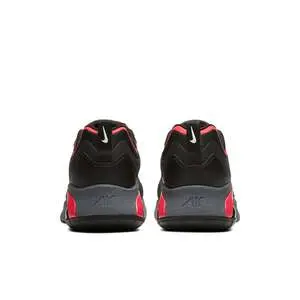 Nike Max 200 Athletic Sneakers - Black