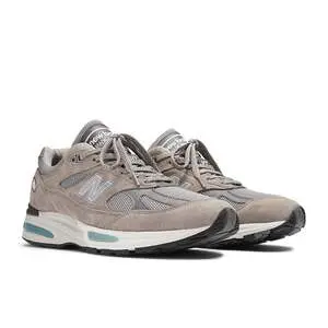 NEW BALANCE 991 V2 Made In Uk Sneakers - Grey