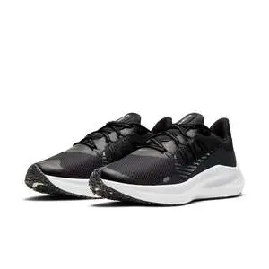 Nike Zoom Winflo Shield Running Shoes