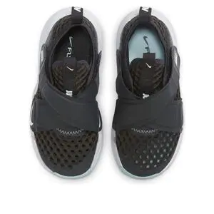 Nike Flex Advance Br Low Top Sneakers