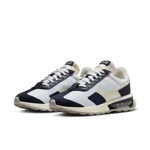 Nike Max Pre-day Sneakers - White